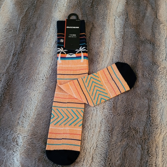 Skechers | Underwear & Socks | Mens Graphic Print Crew Socks Nwt | Poshmark